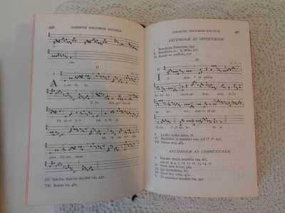 Gregoriaans gezangenboek Graduale Romanum uit 1974 - Curiosa en Kunst.nl